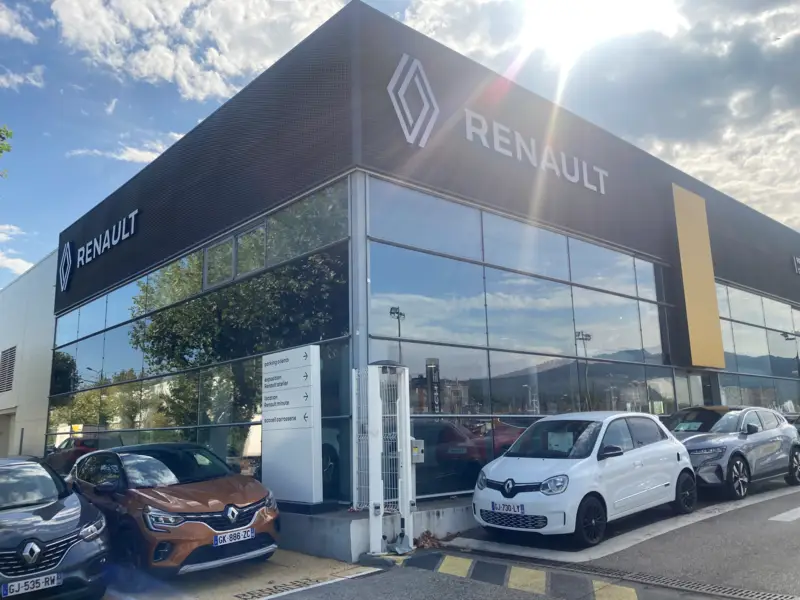 Garage Renault : Cannes - Retail Renault Group