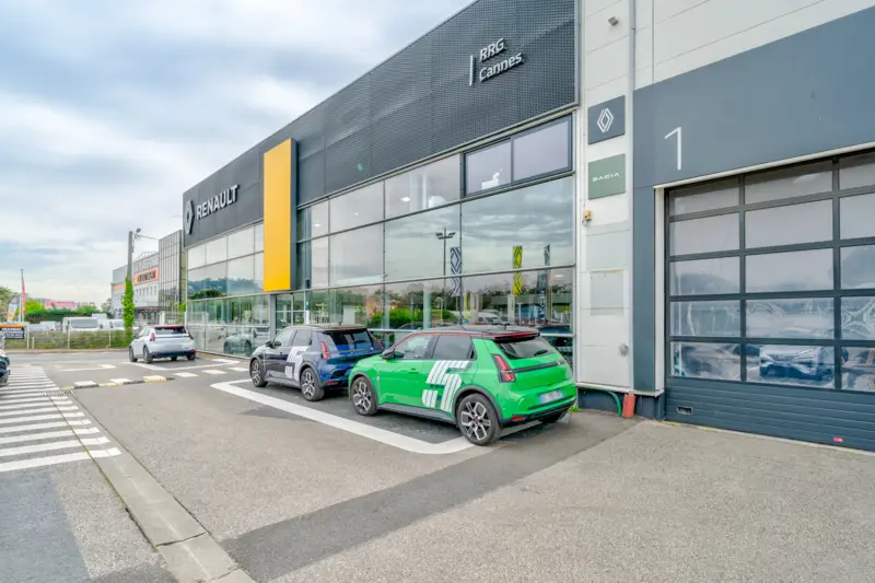 Garage Renault : Cannes - Retail Renault Group