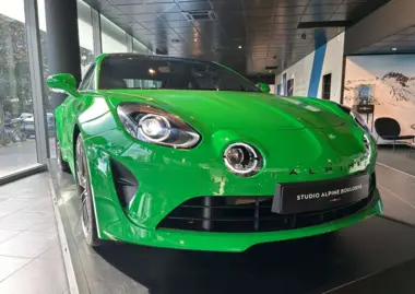 Garage : Studio Alpine Boulogne-Billancourt - Retail Renault Group